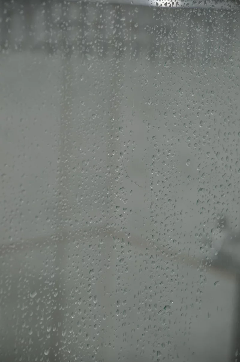 Comment Eviter La Condensation dans Salle de Bains? | Evolyo